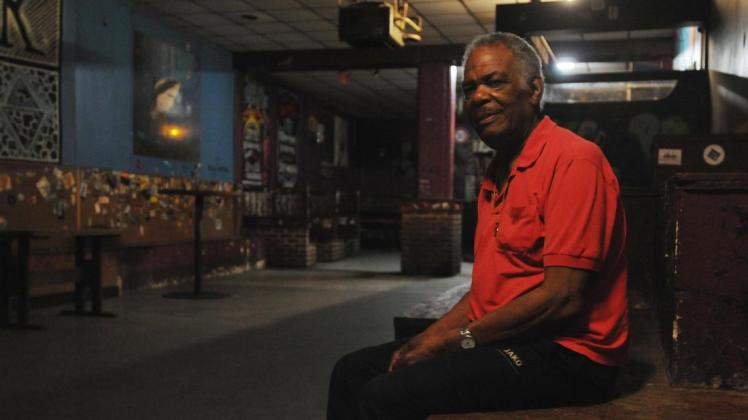 Rockpalastbesitzer über das Bermudadreieck, Migration und