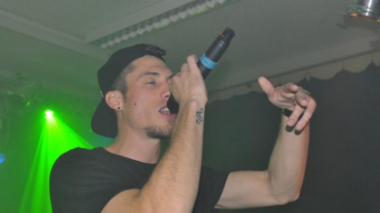60 Zuschauer wollen Rapper Greeen in Meppen