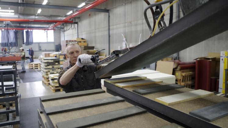 Necumer: Produktion in Bohmte, Konkurrenz