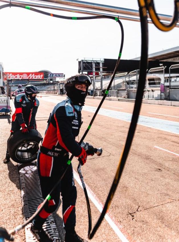 Meller DTM-Team Walkenhorst auf Hockenheimring: Blick in die Box