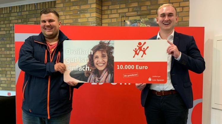 Kappelner gewinnt 10.000 Euro beim Los-Sparen