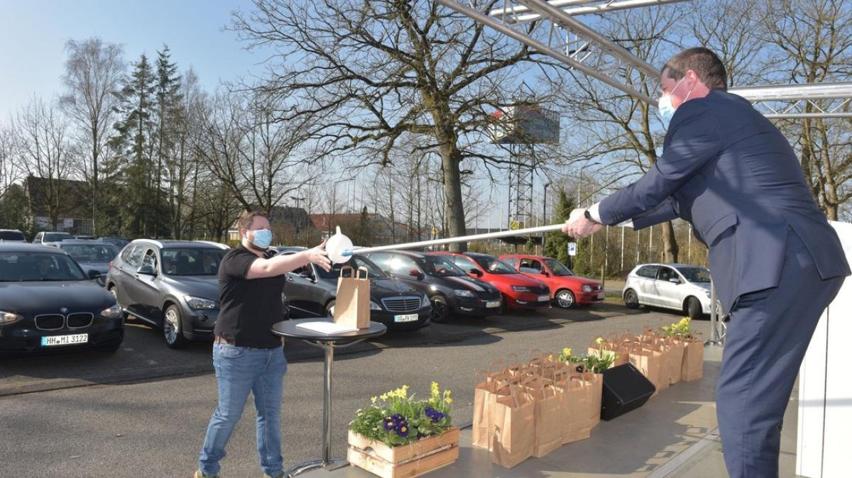 Lebensmittelinstitut KIN Neumünster verabschiedet 22 Absolventen