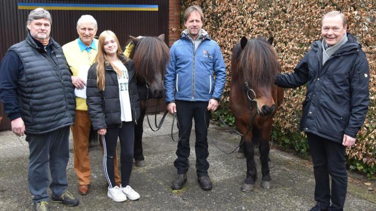 Quickborn: Reiter werben mit Sternritt um Spenden für Ukraine