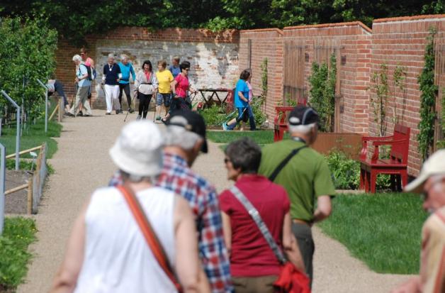 Manila statt Eutin: Stephanie Bolz: Adieu Schlossgarten – Auf