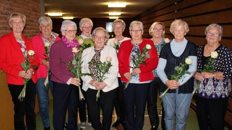 Zwölf Quakenbrückerinnen gründen 1958 den Kegelklub „Frei