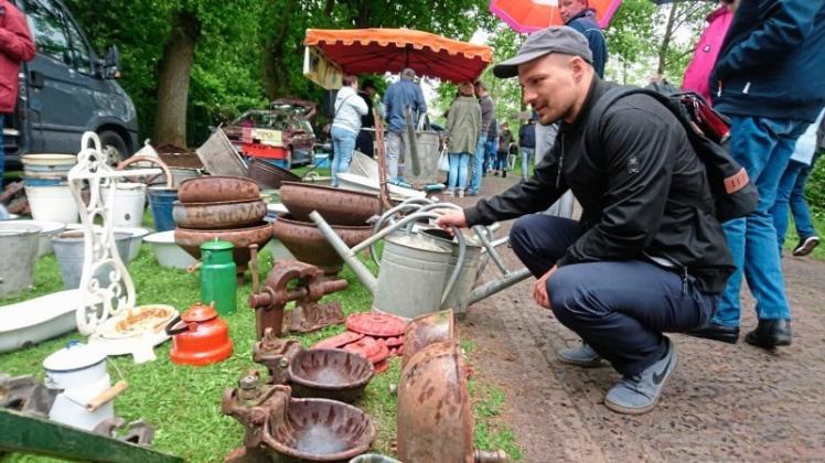 Weniger Andrang bei Flohmarkt in
