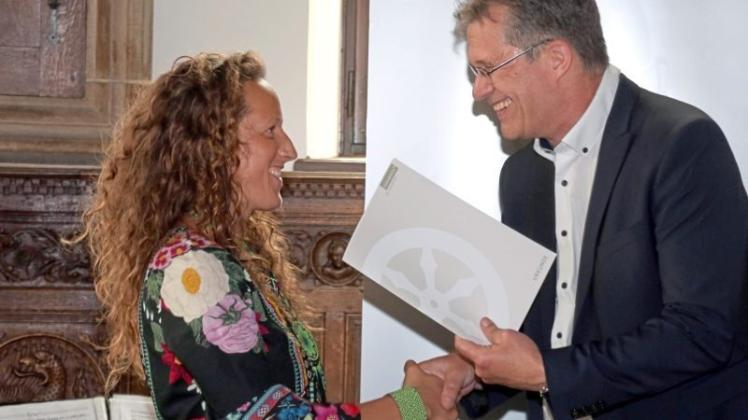 Tabea Mangelsdorf erhält