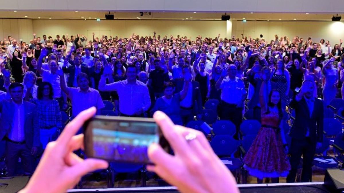 Einzelhandel feiert Abschlüsse in der