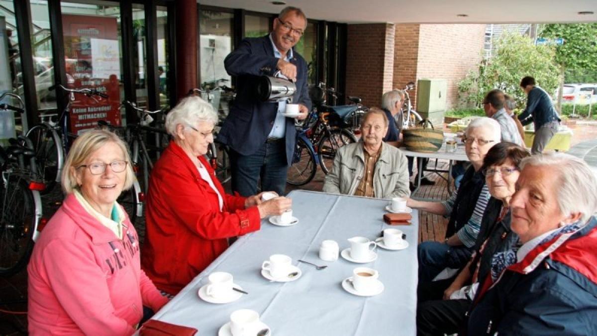 Kaffee soll Lathener Wochenmarkt