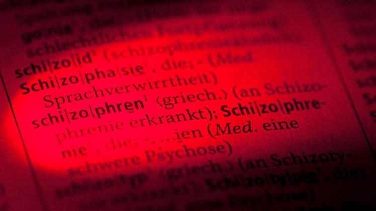 Nahlah Saimeh liest aus „Jeder kann zum Mörder | NOZ Nahlah Saimeh liest aus „Jeder kann zum Mörder | NOZ
