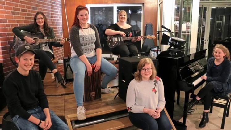 Nachwuchsmusiker umrahmen Lesung in