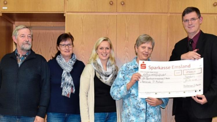 Papenburger Theatergruppe spendet 1500