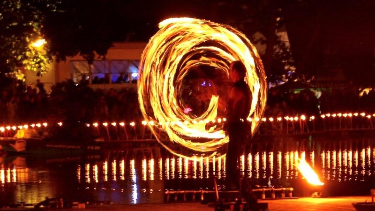 Feuer und Fontänen beim Bad Laerer Fest der 1000