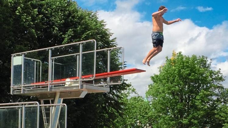 Drei-Meter-Turm im Sole-Freibad Bad Essen
