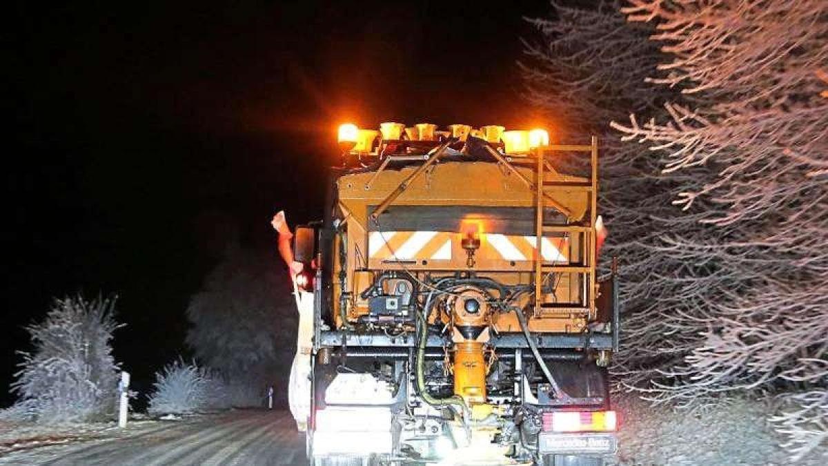 Tief „Axel“ bringt Sturm, Schnee und Flut an der