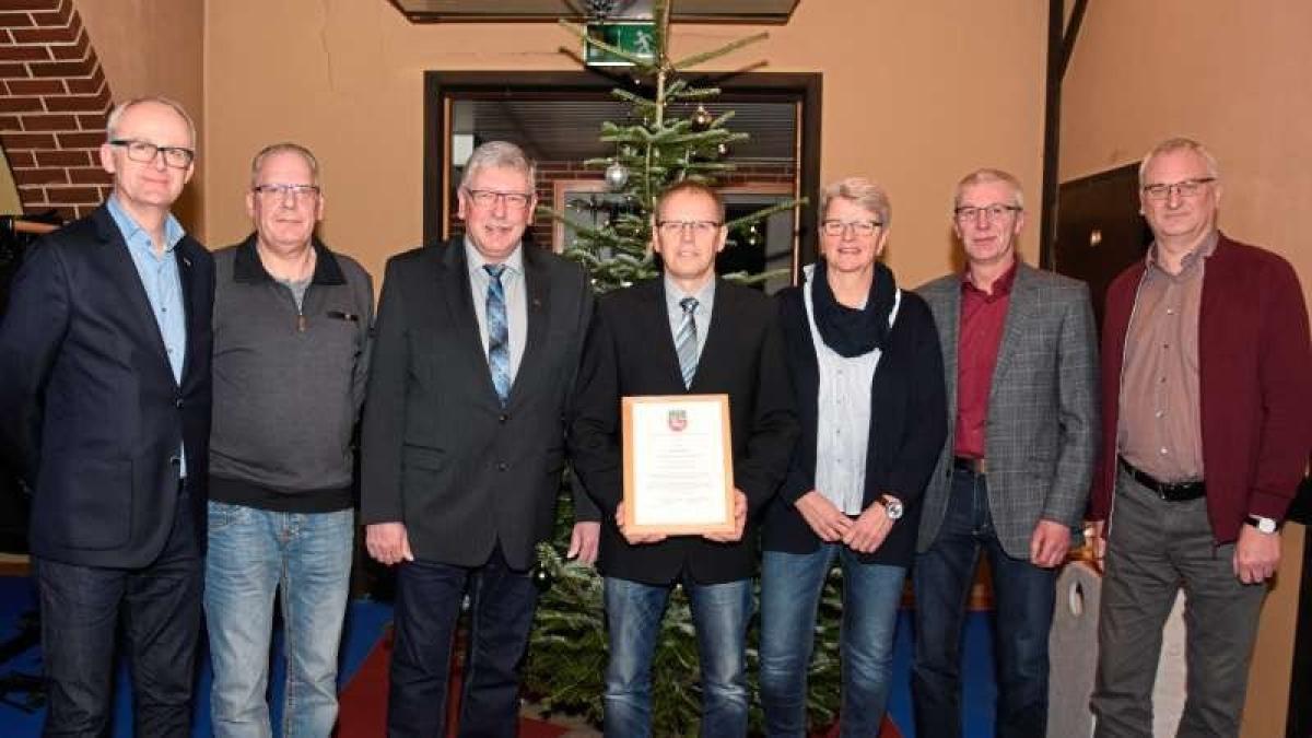 Rat Dersum verabschiedet und ehrt