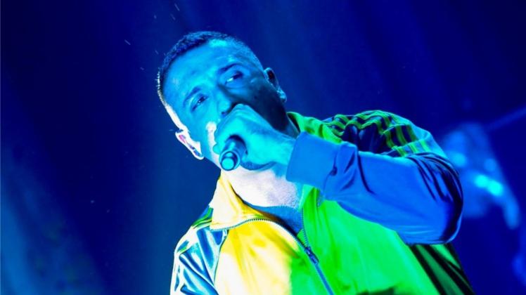 Rapper SSIO verwandelt Rosenhof in