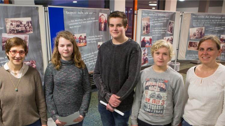 Aktion der Realschule GMHütte am Gedenktag für