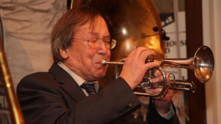 Rod Mason überzeugt mit Band „Hot Five“ im Jazz