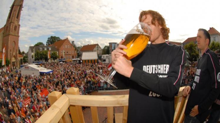 „Big Red“Chad Prewitt verstärkt Reserve des TSV