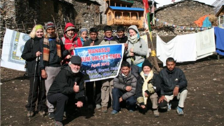 Osnabrücker Trekking-Touristen helfen in