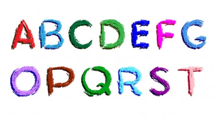 Kolumbianerin ändert Namen in ABCDEFG OPQRST