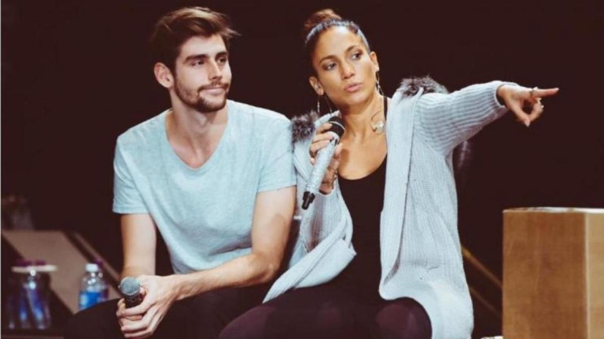 Newcomer Alvaro Soler singt mit Jennifer