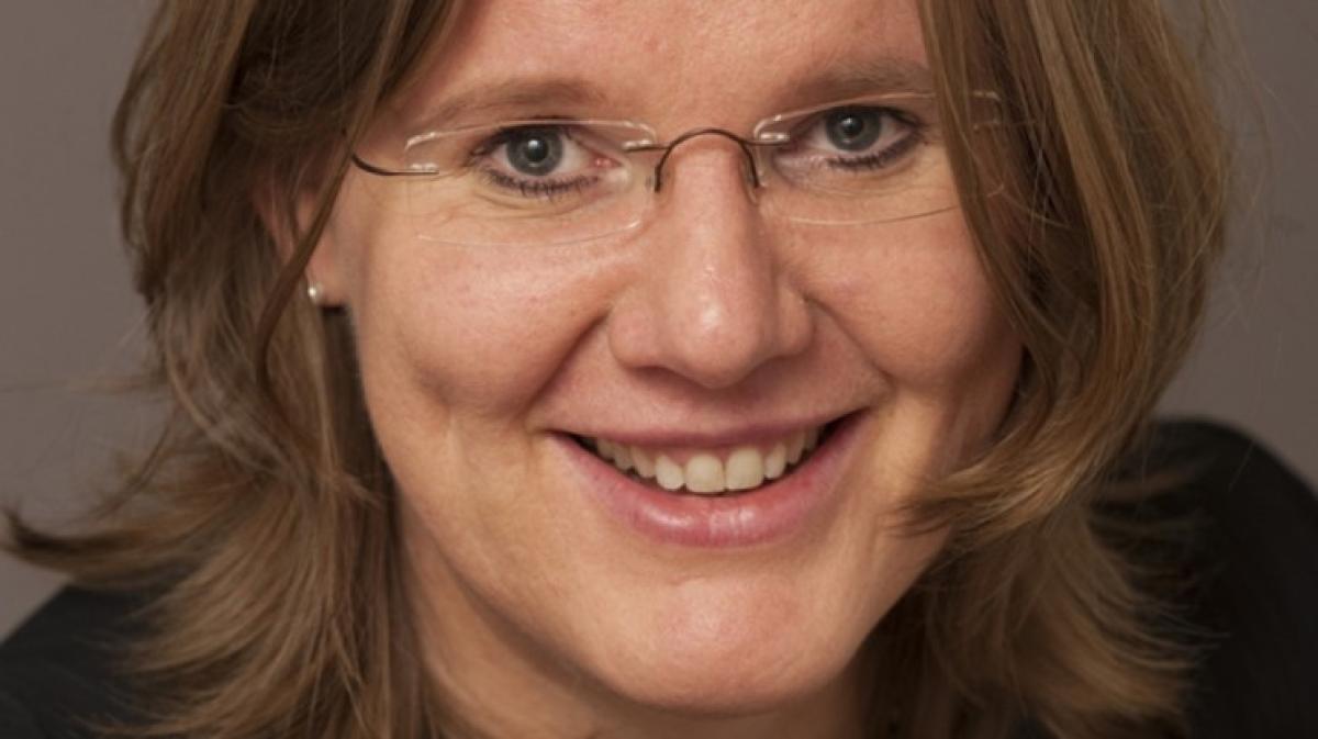 Beate Bößl gewinnt Wirtschaftskrimipreis