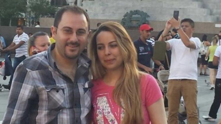 Nasser und Mayada nach Visum-Problem wieder