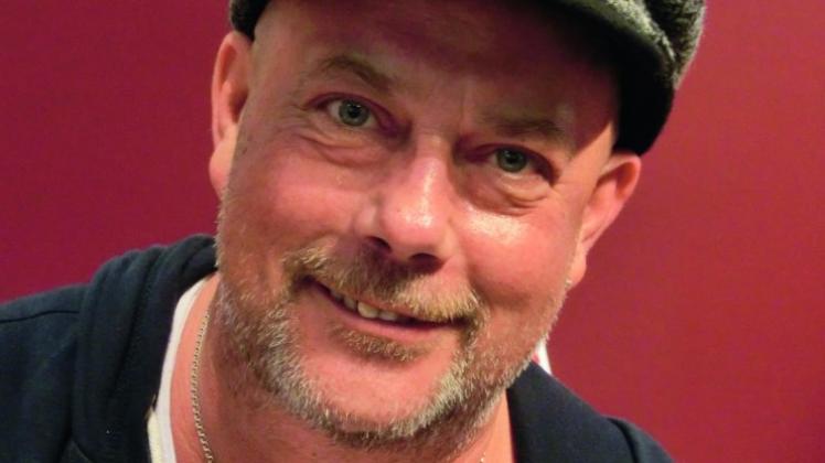 Kultautor Kevin Brooks erzählt von den Anfängen des Punk in London | NOZ