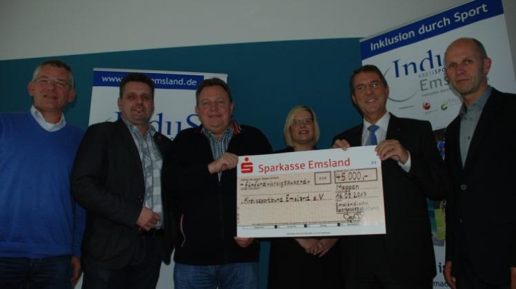 Sparkasse gibt 45000 Euro für