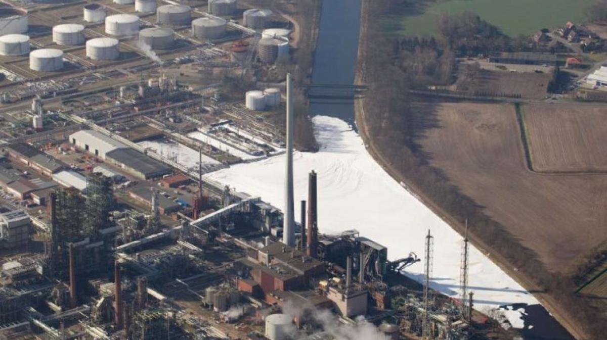 Tankschiff explodierte bei BP in Lingen: Flammen schossen 100