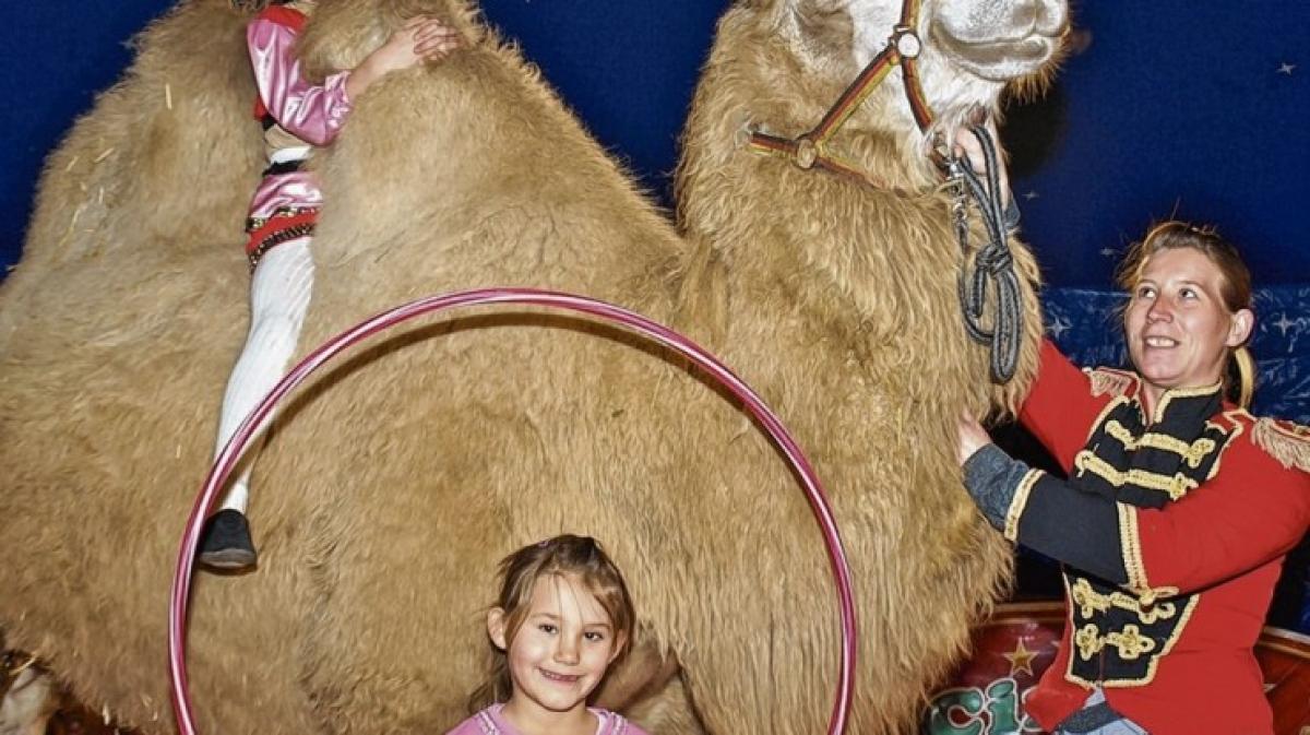 Zirkus „Mulan“ zum Anfassen