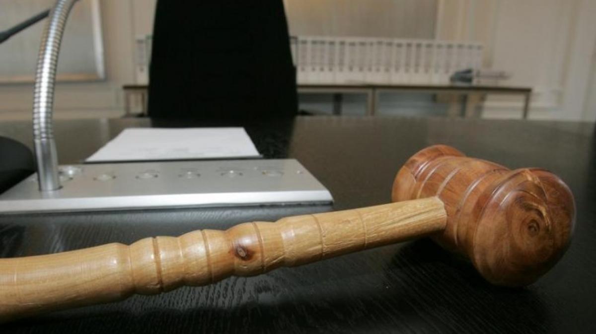 Mit 49 Jahren zu alt? Vergleich beim