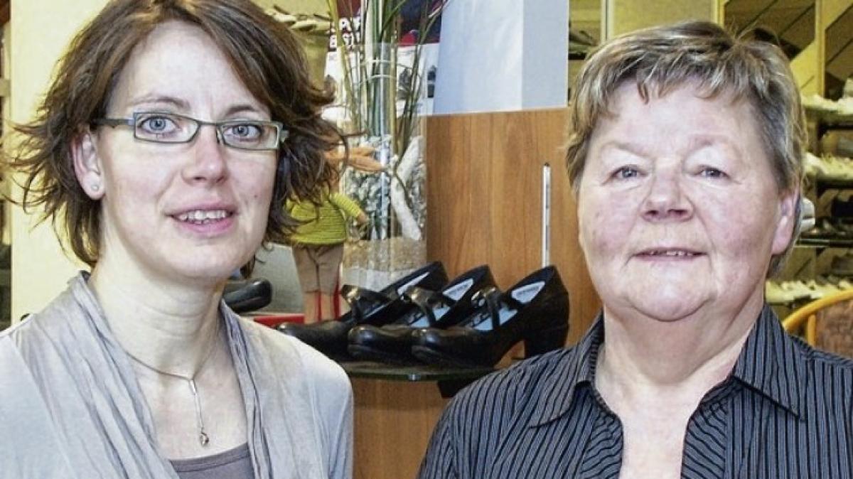 Annette Hinz seit 50 Jahren beim Schuhhaus Albers in