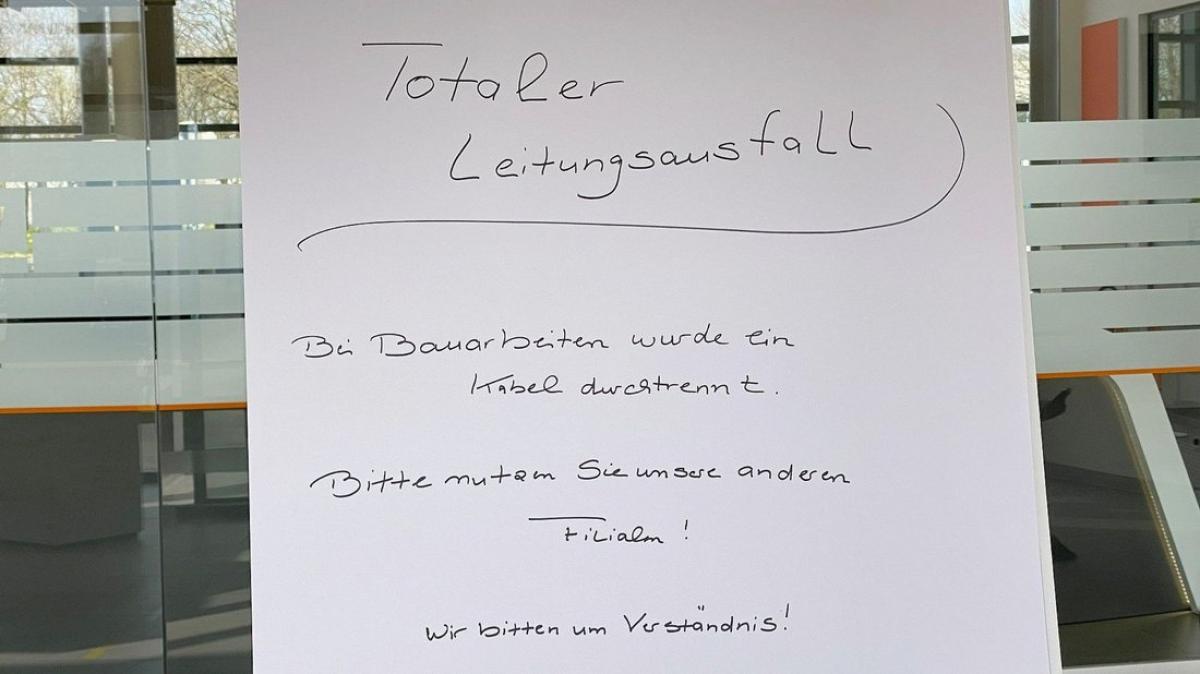 Bauarbeiter legen VR-Bank-Filiale in Osterrönfeld lahm
