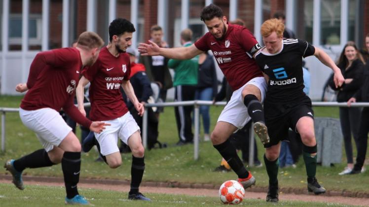 Fu0ball-Bezriksliga: FC Elmshorn siegt 3:0 beim SV Hörnerkirchen