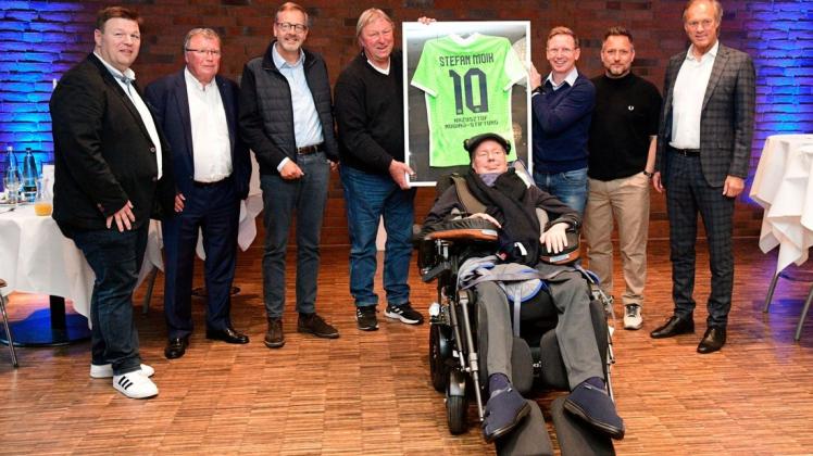 Wie Horst Hrubesch und Gerhard Delling ALS-Erkrankten helfen