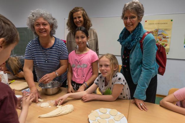Grundschüler entdecken Bewegung, Gärtnern und gesundes Essen | NOZ