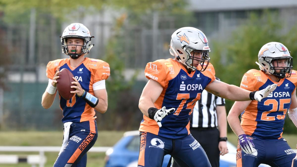 Carina Castillo singt Nationalhymnen im Ostseestadion in Rostock | NNN
