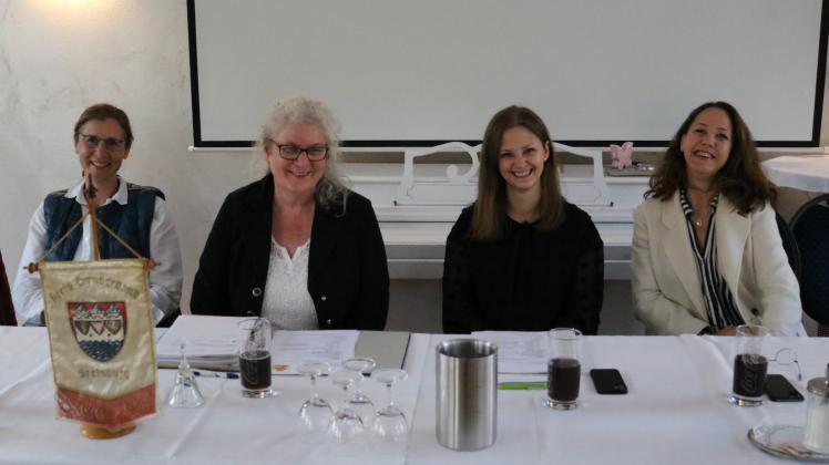 Kompletter Vorstand unter Maren Schümann bestätigt.