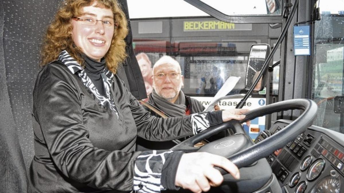 Busfahrerin in Bramsche: Wie eine junge Frau trotz Hürden ihren
