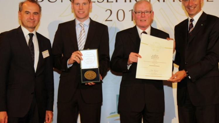Haselünne: Bundesehrenpreis für Kornbrennerei H.