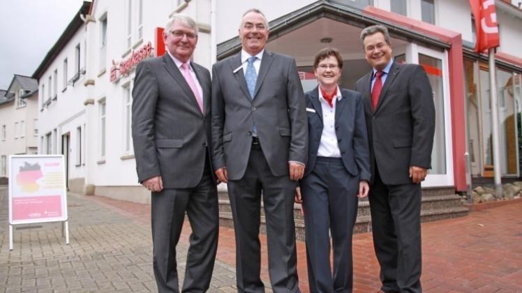 Geschäftsstelle Borgloh der Sparkasse verabschiedet Ludger