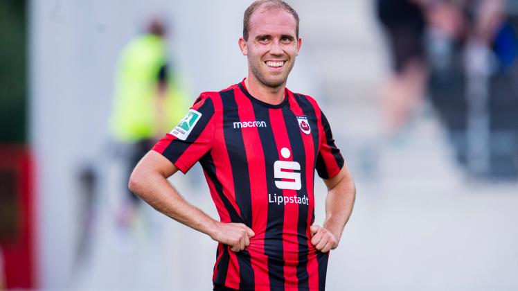 SF Lotte präsentiert neuen Trainer