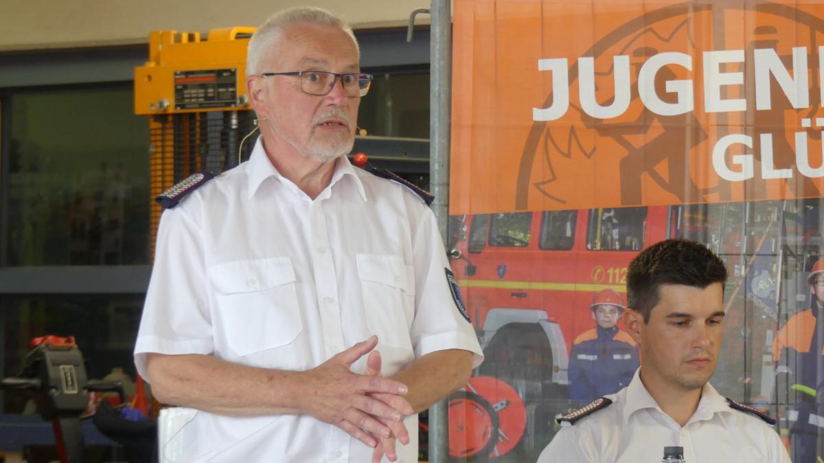 Glückstadts Wehrführer Ties Tießen geht und Sohn Sven übernimmt.