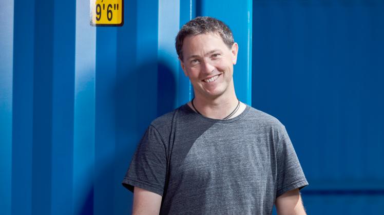 Godewind-Sänger Gerrit Hoss im Freibad Lägerdorf