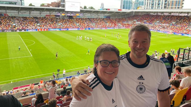 Begeisterte Maria Reisinger berichtet über Reise mit DFB-Akademie