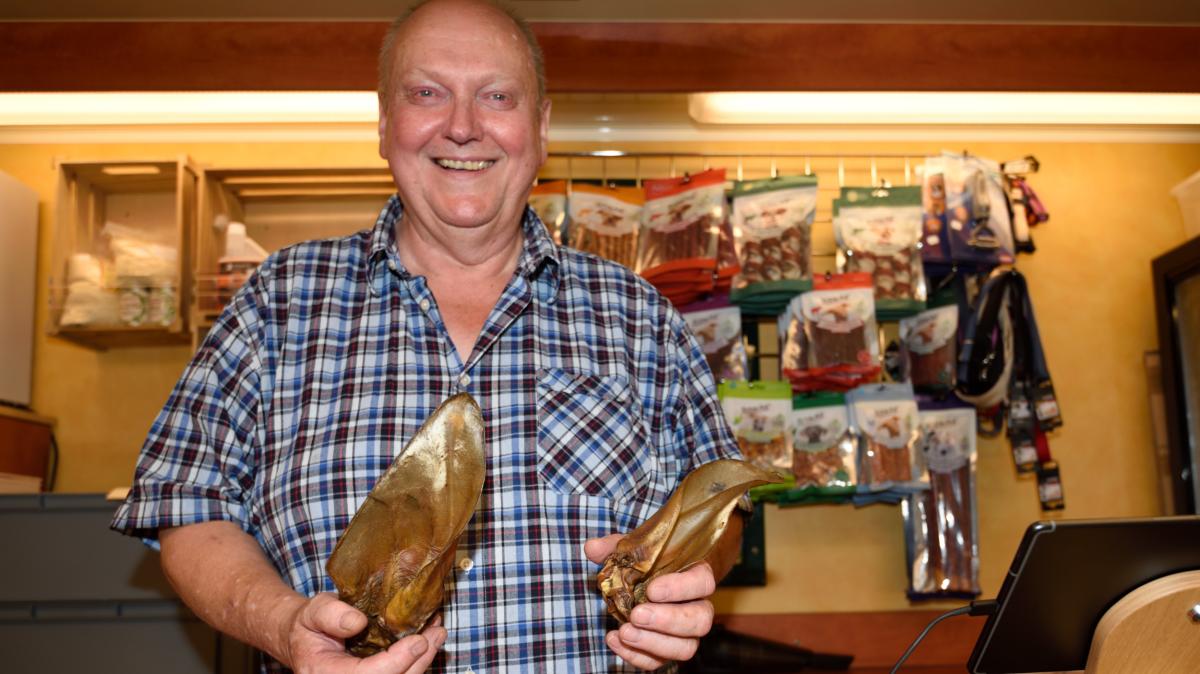 Barmstedter Wochenmarkt: Ralph Edelmann hat alles für den Hund