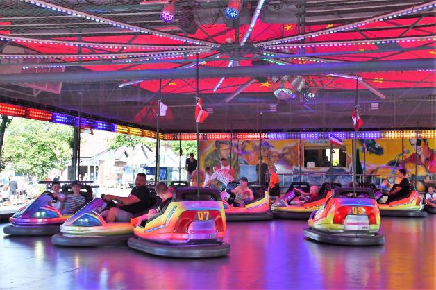 Budenstadt im Dorf: Nach drei Jahren wieder Kirmes in Merzen